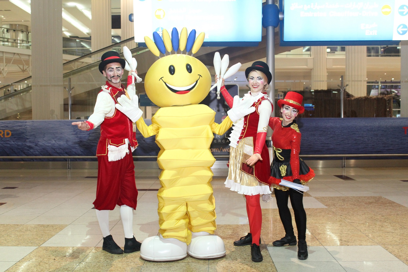 Modhesh Welcomes Families at Dubai International Airport to Celebrate ...