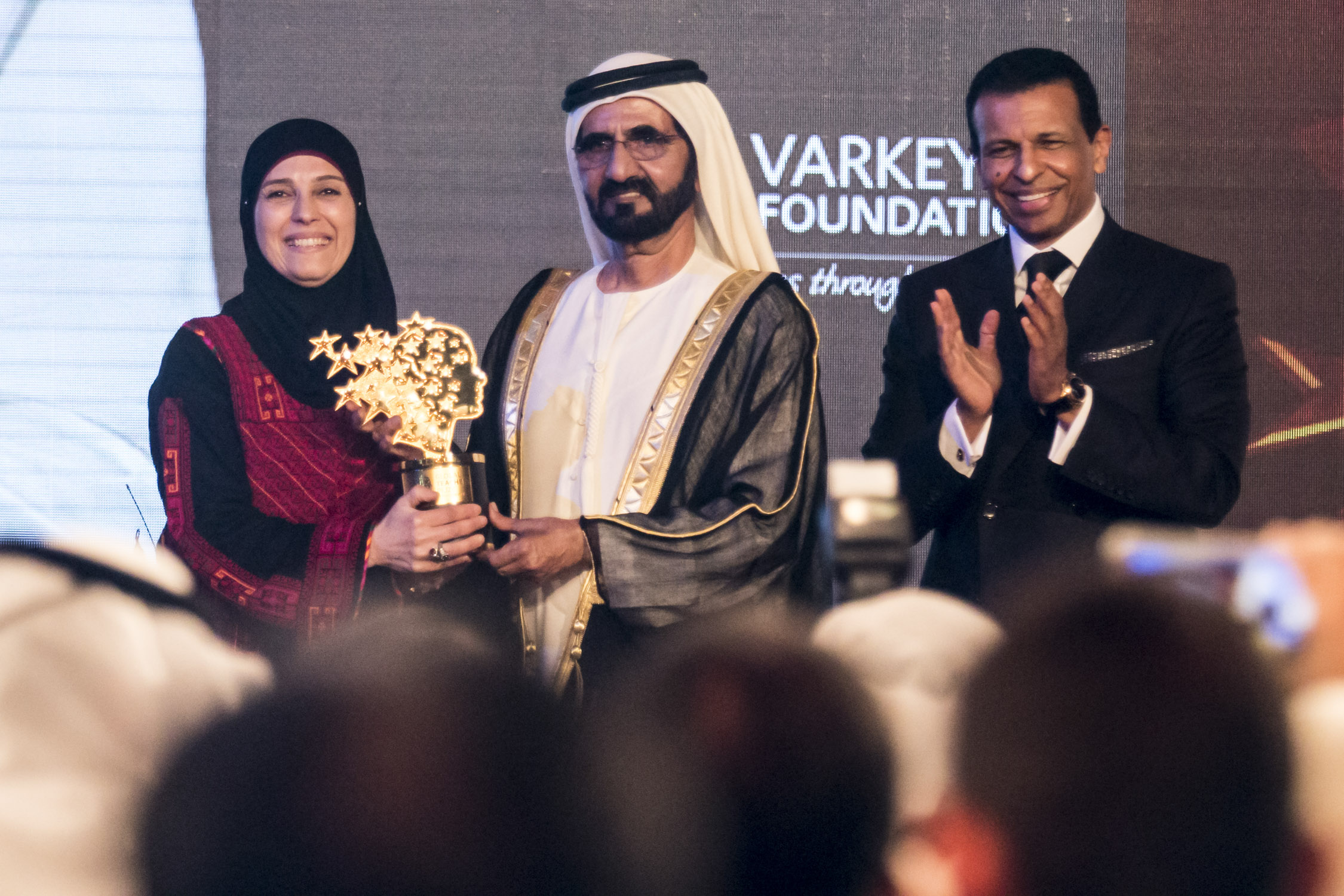 Palestinian Teacher Hanan Al Hroub Wins Us$1 Million Global Teacher ...
